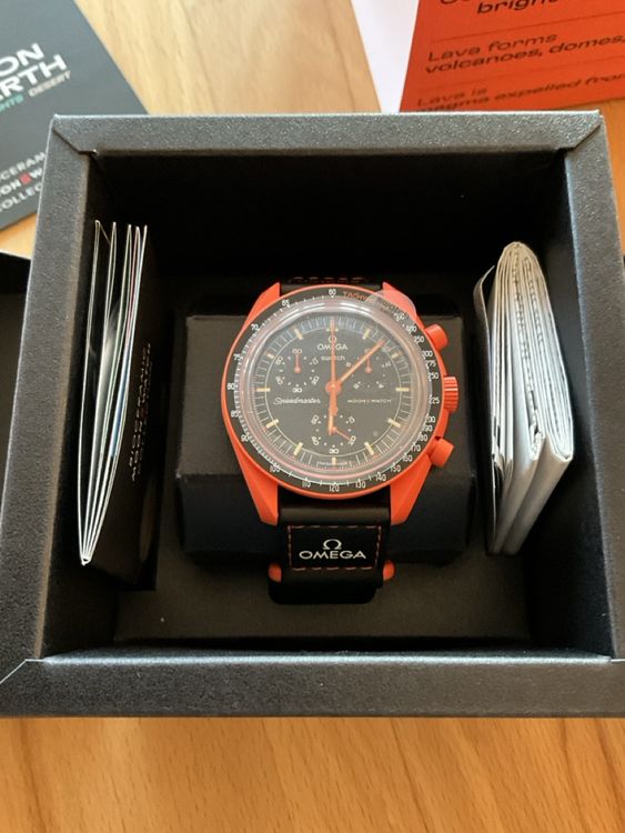 Omega x Swatch Speedmaster Mission on Earth Lava Full Set | Kaufen auf ...
