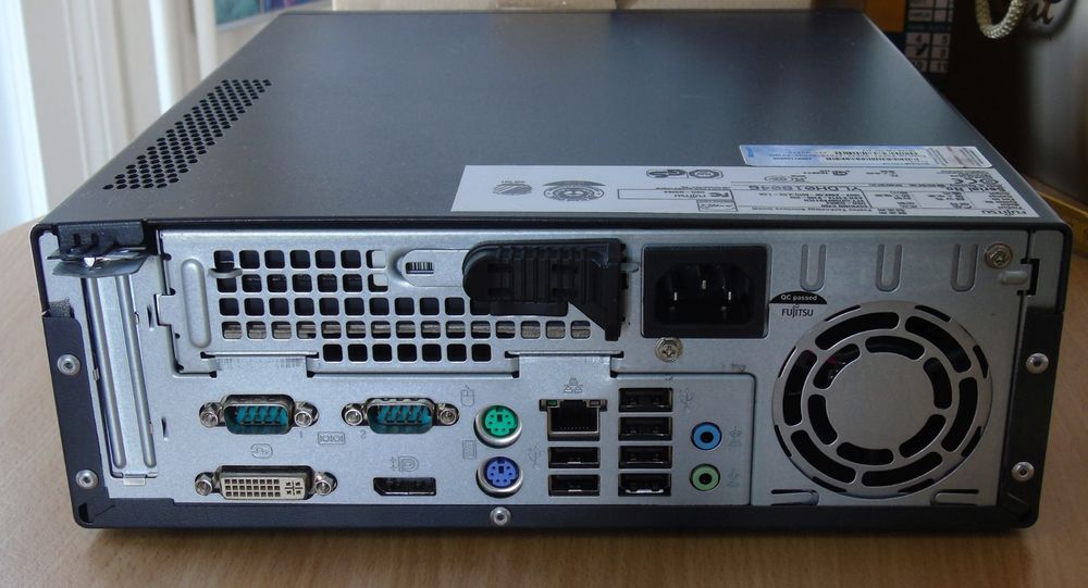 Verkaufe PC Fujitsu Esprimo C700 mit Linux Mint | Kaufen auf Ricardo
