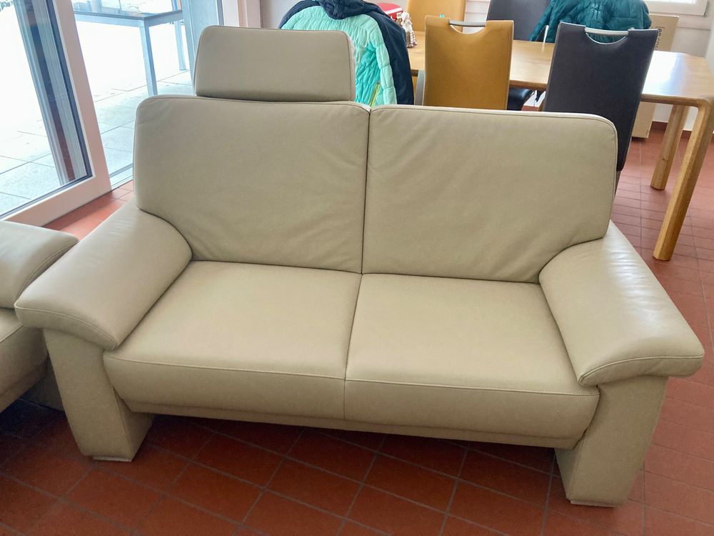 Sofas: 2er und 3er Sitzer (Gebraucht) in Glis für CHF 200 – nur Abholung auf Ricardo kaufen