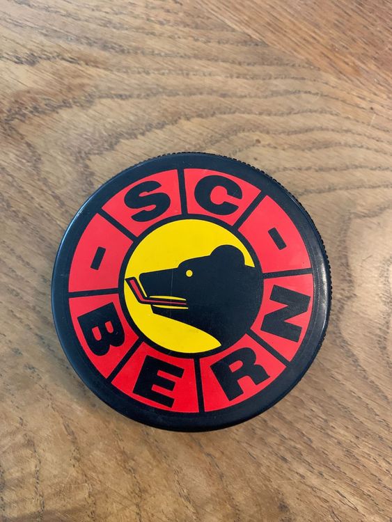 Puck SC Bern / Original Logo (Neu (gemäss Beschreibung)) in Halten für ...