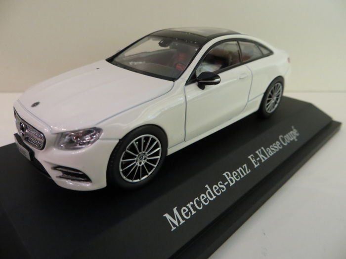 Mercedes-Benz E-Klasse Coupé C238 Phase I 2016-2020 weiss (Neu und ...