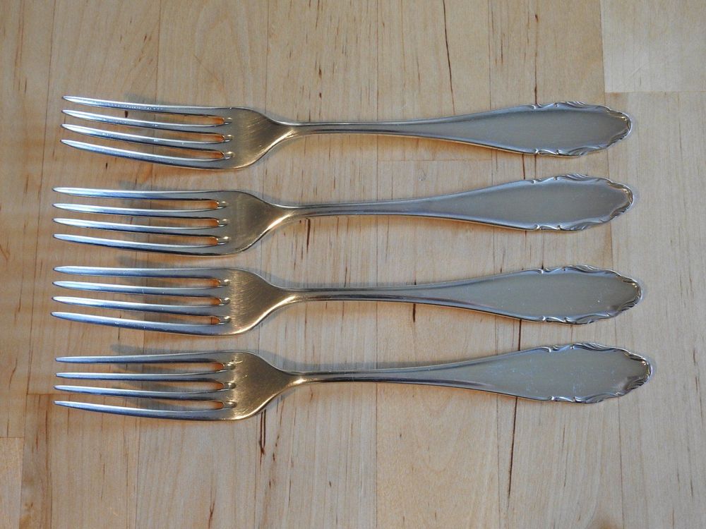 WMF Silberbesteck Gabeln 4 Stk Mod. 2200 (Gebraucht) in Ennetbürgen für CHF 12 – nur Abholung ...