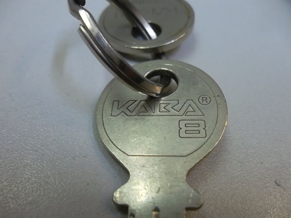 Kaba 8 Schloss mit 2 Schlüssel | Kaufen auf Ricardo