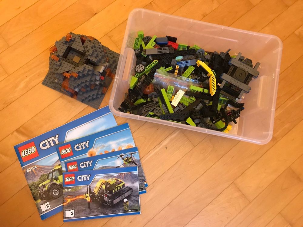 Lego City Vulkan Forscherstation (60124) (Gebraucht) in Sonnental für CHF 46 – mit Lieferung auf ...