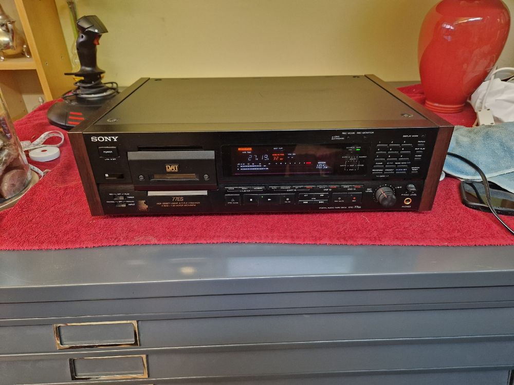 Sony DTC-77ES (Gebraucht) in Hindelbank für CHF 300 – mit Lieferung auf ...