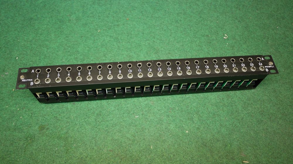 NEUTRIK Patchbay (Gebraucht) in für CHF 24 – mit Lieferung auf Ricardo ...