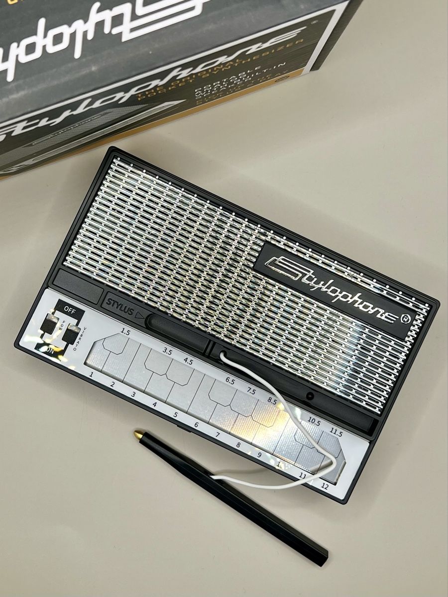 Vintage Stylophone Pocket Synthesizer (Neu und originalverpackt) in ...