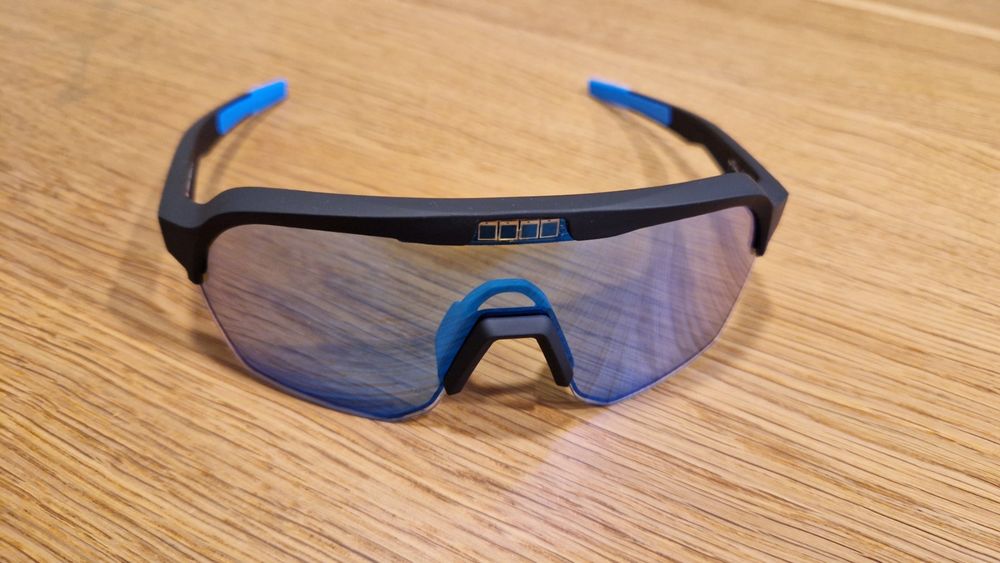 React Optray (Sky, Sky) Sonnenbrille (Neu (gemäss Beschreibung)) in Sachseln für CHF 170 – mit ...