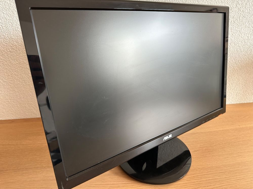 Asus Monitor (Gebraucht) in Blauen für CHF 1 – nur Abholung auf Ricardo ...