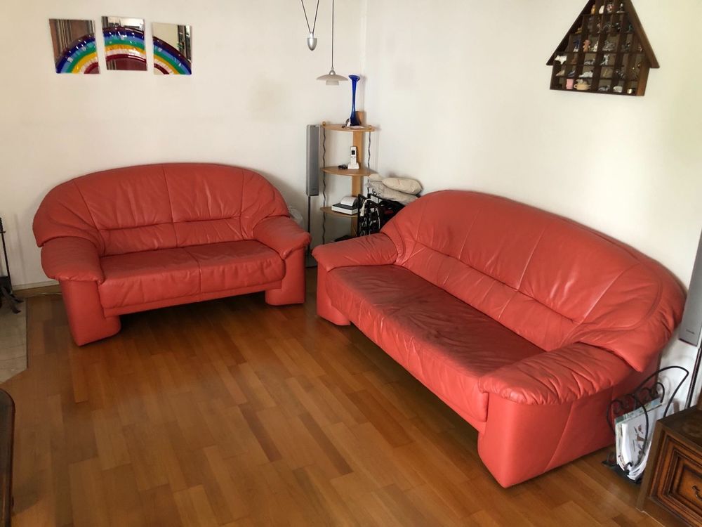 Leder-Sofa 3er und 2er zu verkaufen | Kaufen auf Ricardo