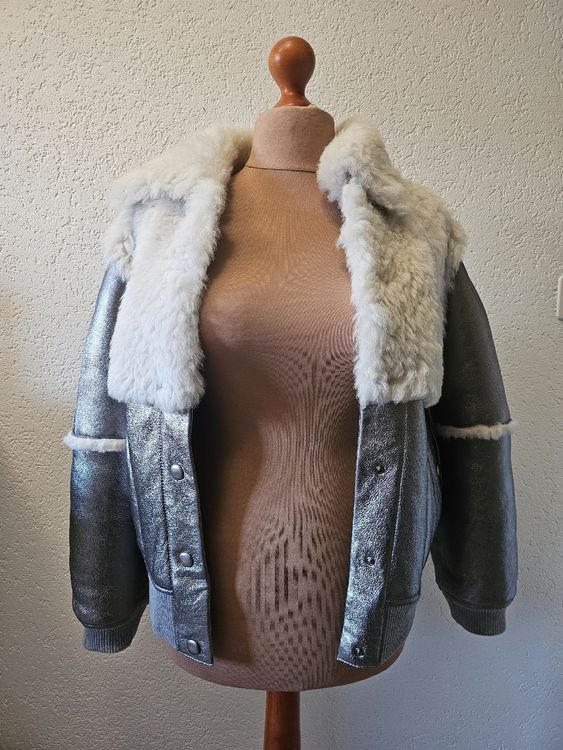 See by Chloé Silver Metallic Shearling Bomber Jacket (Neu (gemäss ...