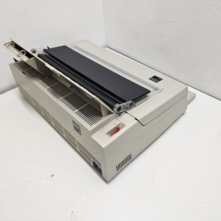 IBM 6747 Schreibmaschine mit Courier 10 | Kaufen auf Ricardo