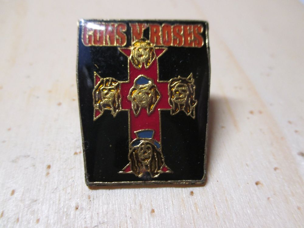 Guns N Roses Pin (Neu (gemäss Beschreibung)) in Felsberg für CHF 0.6 ...