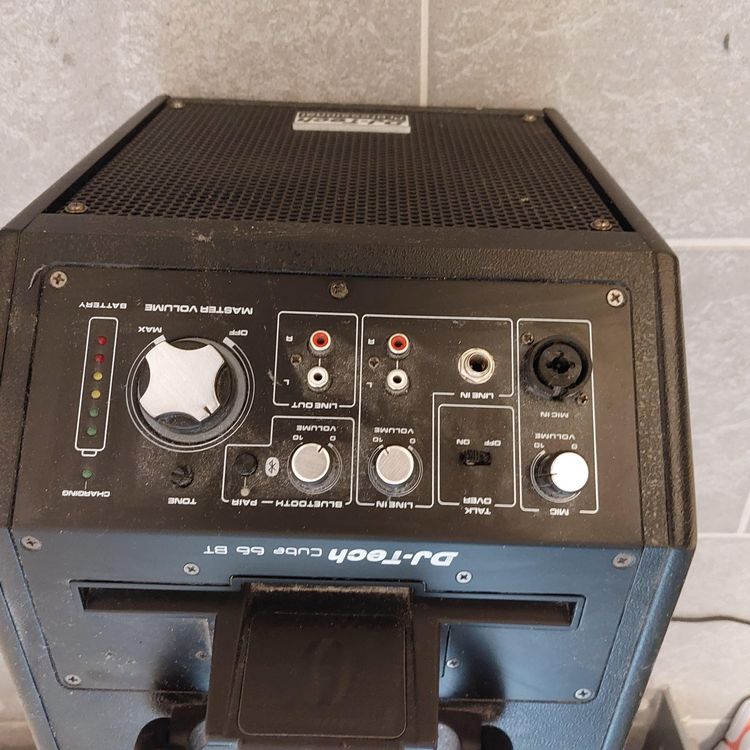 DJ-Tech Music Box Cube 66 BT (Gebraucht) in für CHF 10 – mit Lieferung ...