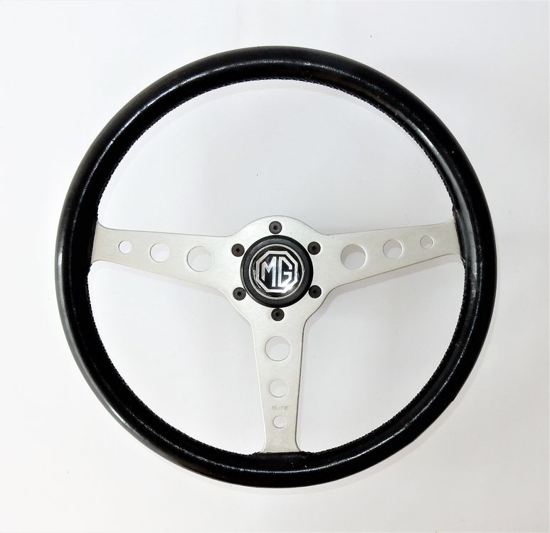 Steuerrad Leder, 3-Speichen Alu, 35.5cm, Mod. Elite - Momo! | Kaufen ...