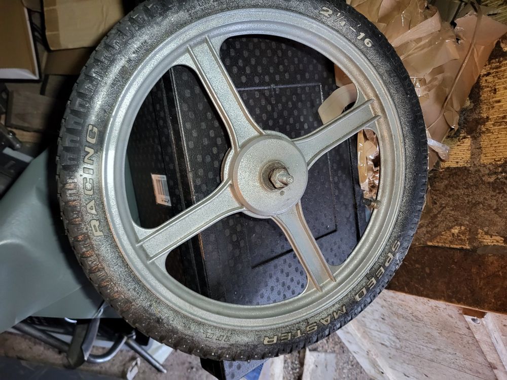 Piaggio ciao 16 zoll Vorderrad (Gebraucht) in Adelboden für CHF 50 – mit Lieferung auf Ricardo ...