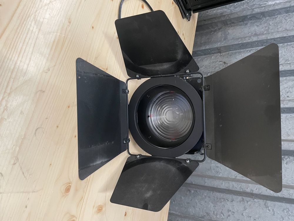 Eurolite Fresnel 650/1000 Scheinwerfer Theater Spot | Kaufen auf Ricardo