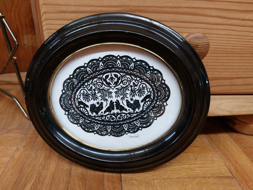 Scherenschnitt, oval / signiert | Kaufen auf Ricardo