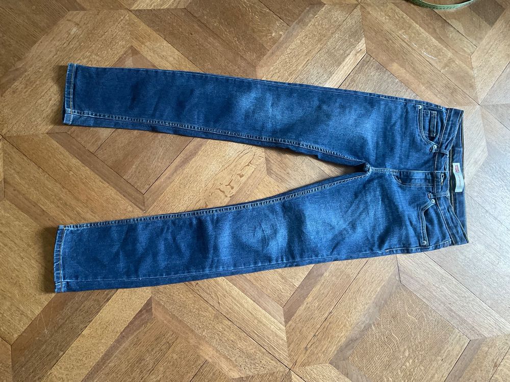Levi's 510 Skinny Jeans, stylisch & bequem (Gebraucht) in Aarau für CHF ...
