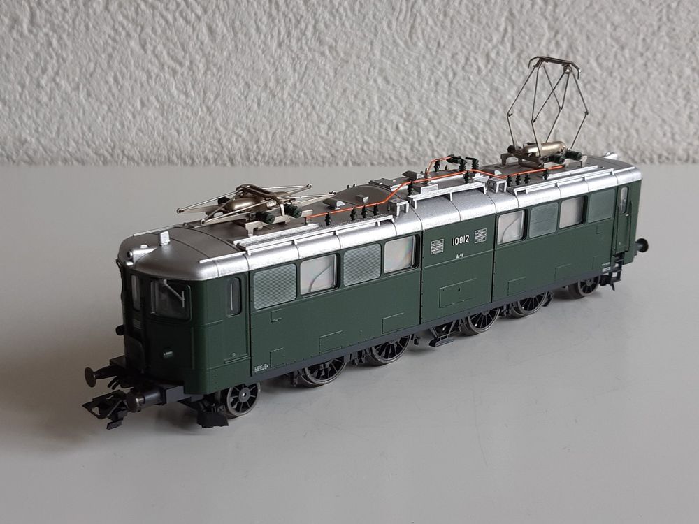 Locomotive SBB-CFF - Ae 4/6 10812 (Gebraucht) in Avenches für CHF 140 – mit Lieferung auf ...