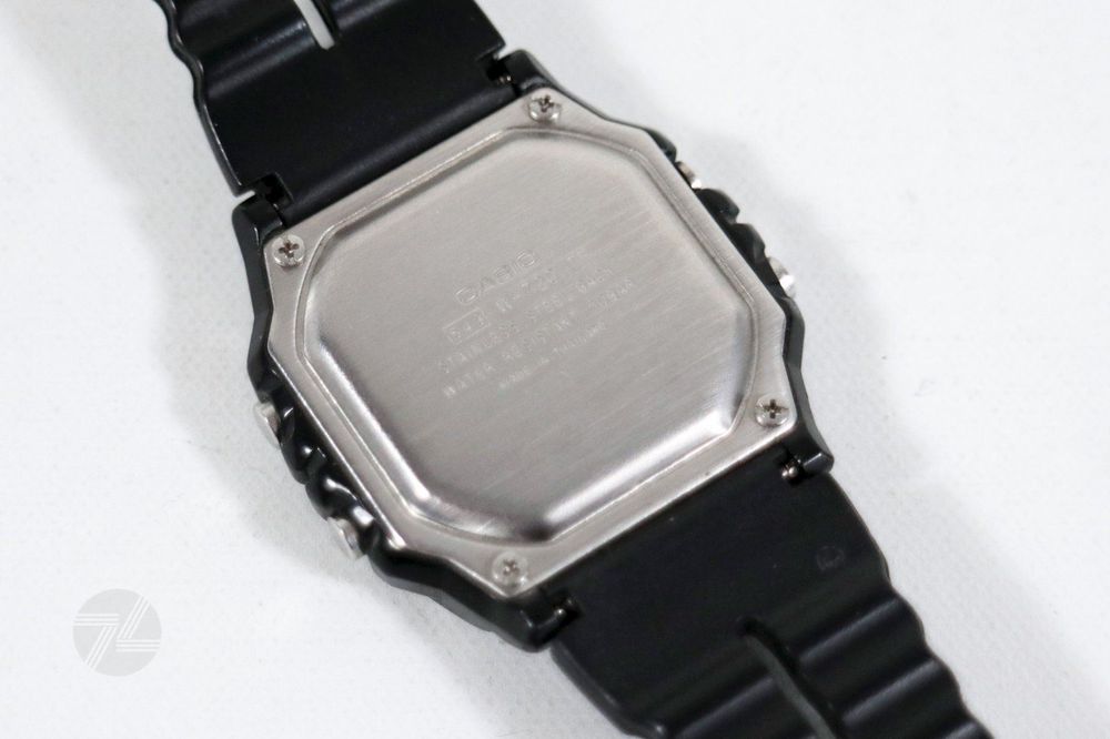 CASIO W-720 Vintage 1990s Digitaluhr LCD | Kaufen auf Ricardo
