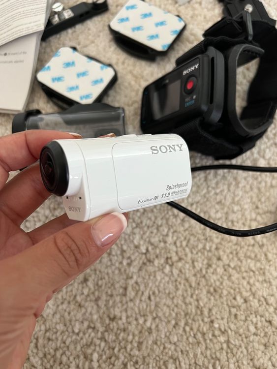 SONY Splashproof 11.9 (Neu und originalverpackt) in Schindellegi für ...