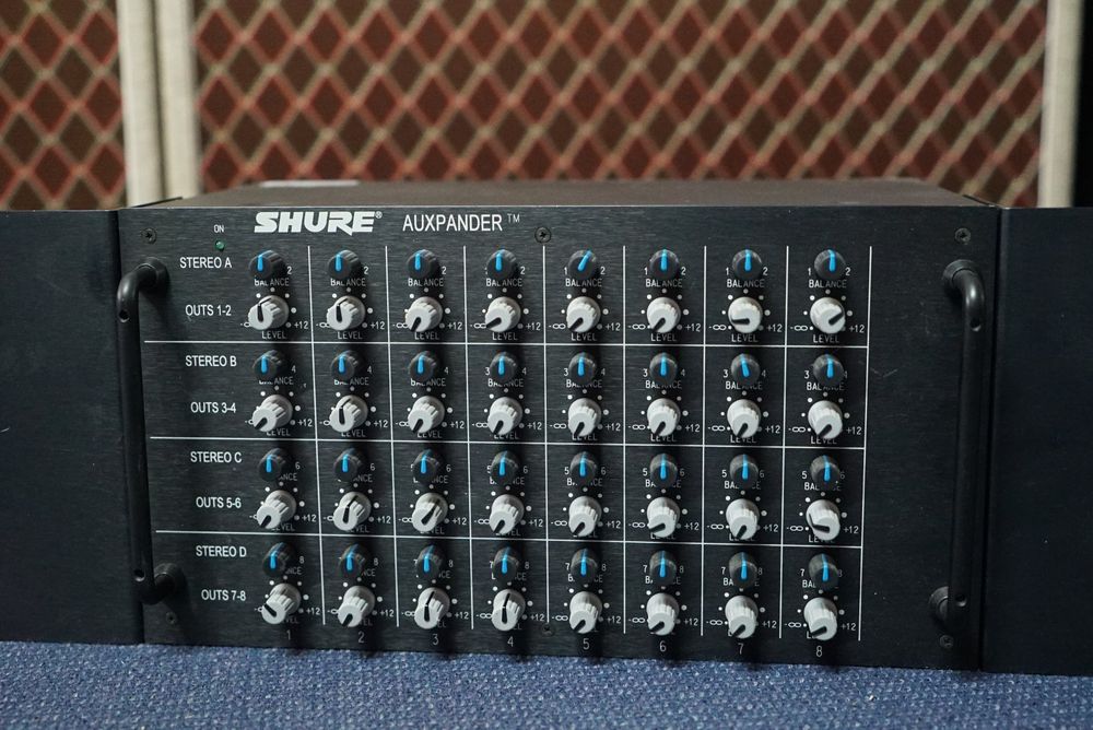 Shure AuxPander Line Mixer / Auxiliary Expander 8x8 (Gebraucht) in ...