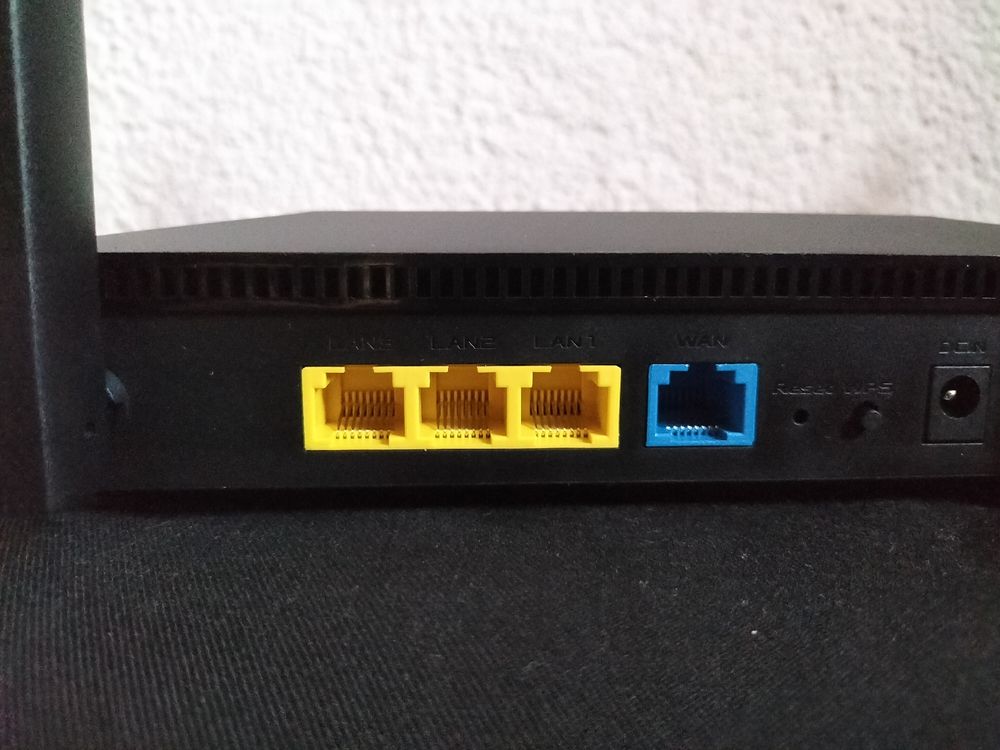 ASUS RT-AX52: High-End WiFi 6 Performance & VPN (Gebraucht) in Bern für ...