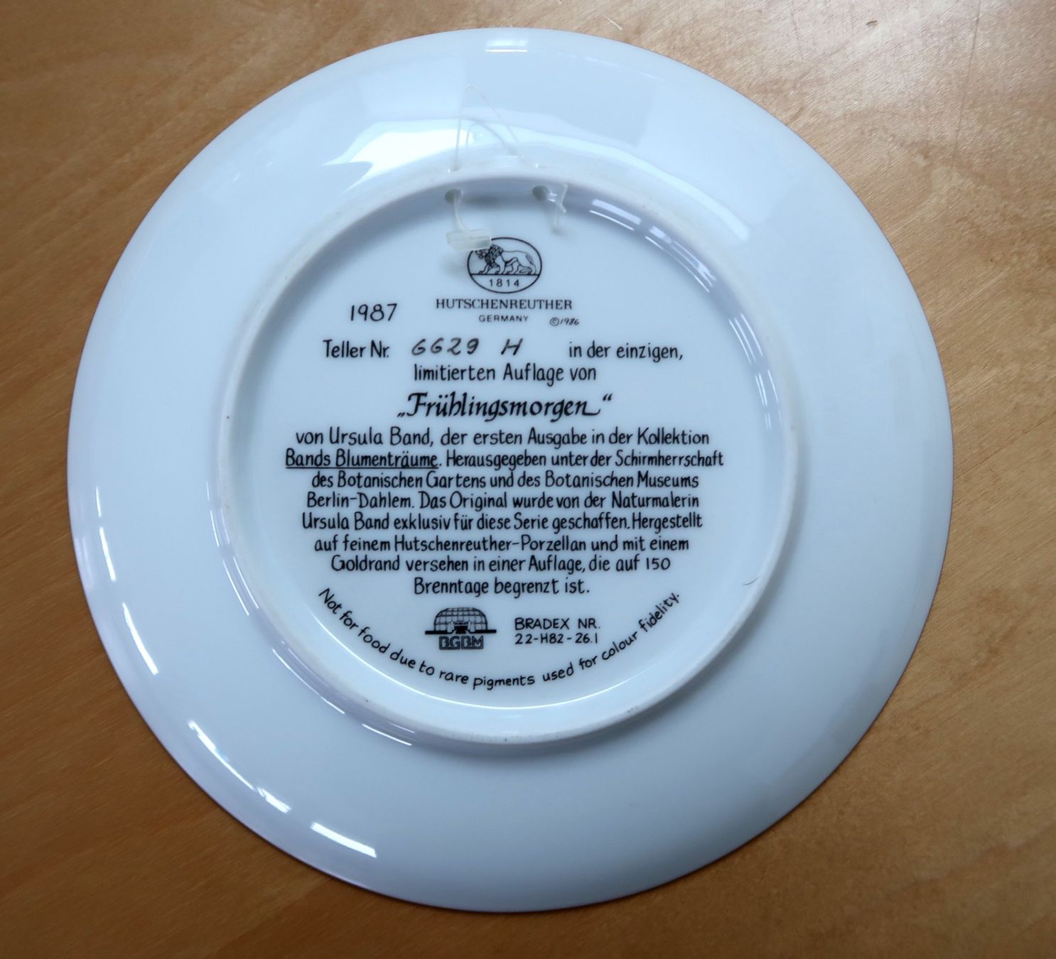 Porzellan-Teller HUTSCHENREUTHER Ursula Band, 1987 (Gebraucht) in Hedingen für CHF 15 – mit ...