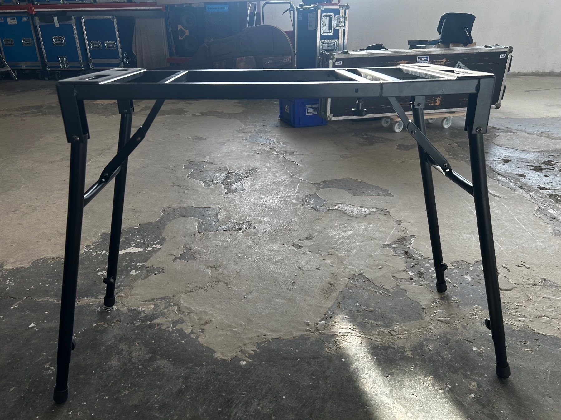 Stagg Stand Table pour Clavier (D'occasion) à Gletterens pour CHF 30 ...