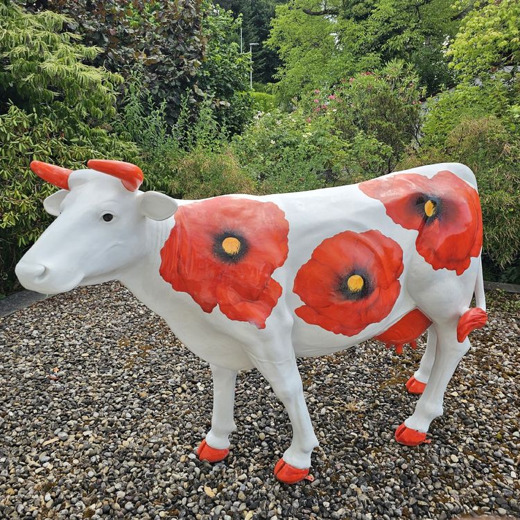 Deko Kuh, Garten Deko, Mohnblumen Design (Gebraucht) in Zürich für CHF ...
