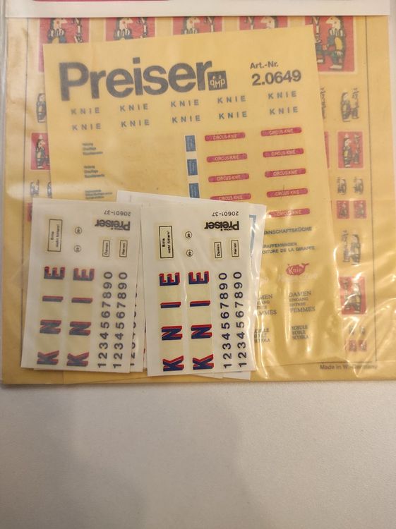 Decals/Abziehbilder und Plakate Zirkus Knie, H0, Preiser (Neuf avec ...
