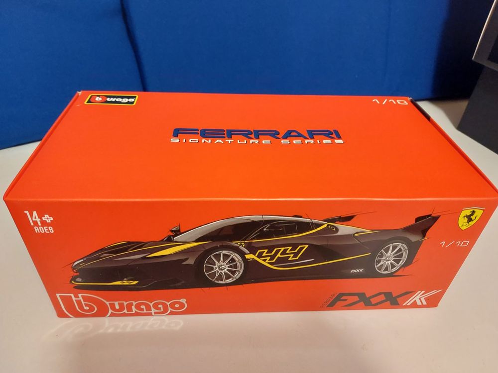 Burago Signature Ferrari FXXK 1:18 | Kaufen auf Ricardo