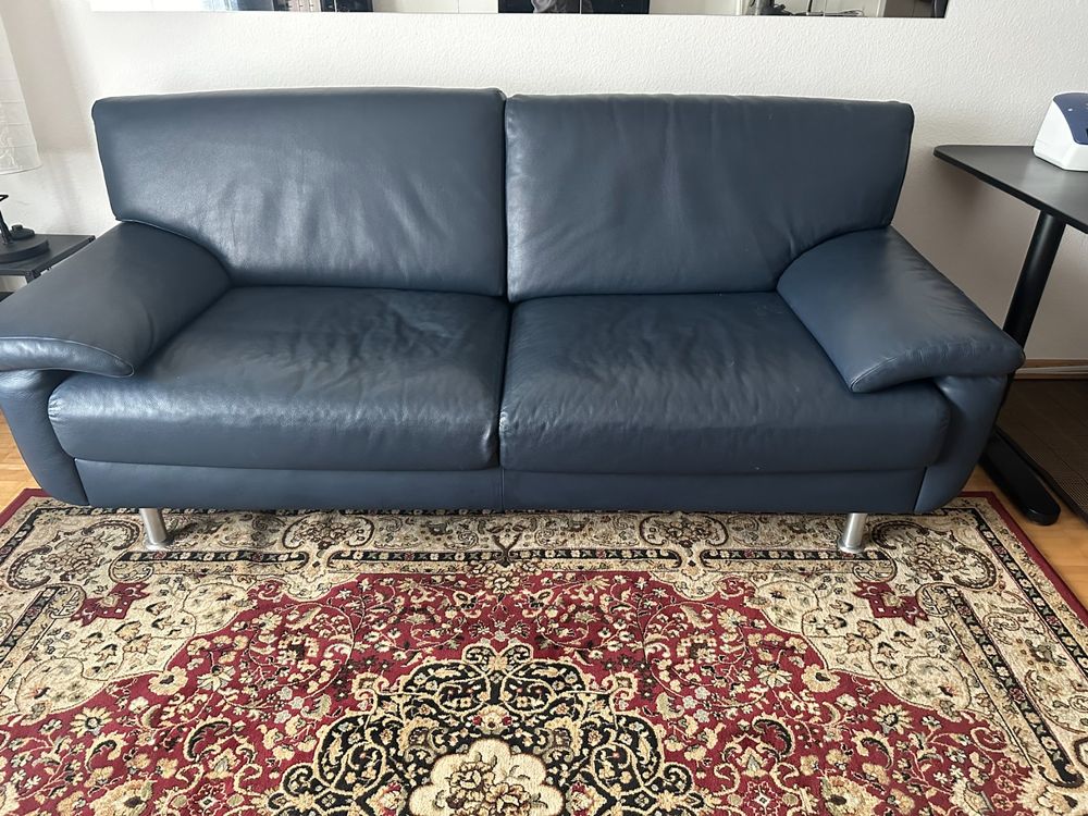 2er Leder Sofa Neuwertig dunkelblau | Kaufen auf Ricardo
