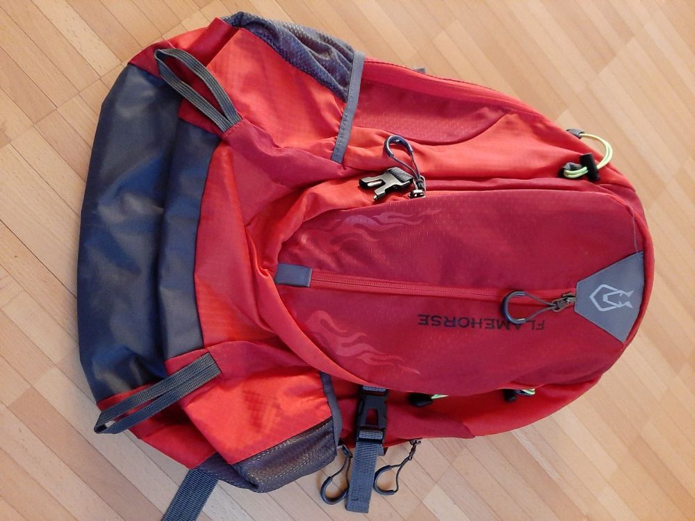 Rucksack rot (Gebraucht) in Würenlingen für CHF 1 – mit Lieferung auf ...