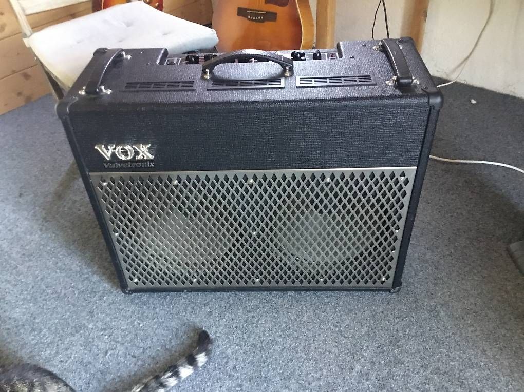 Gitarrenverstärker Vox Valvetronix 100 Watt Stereo (Gebraucht) in ...