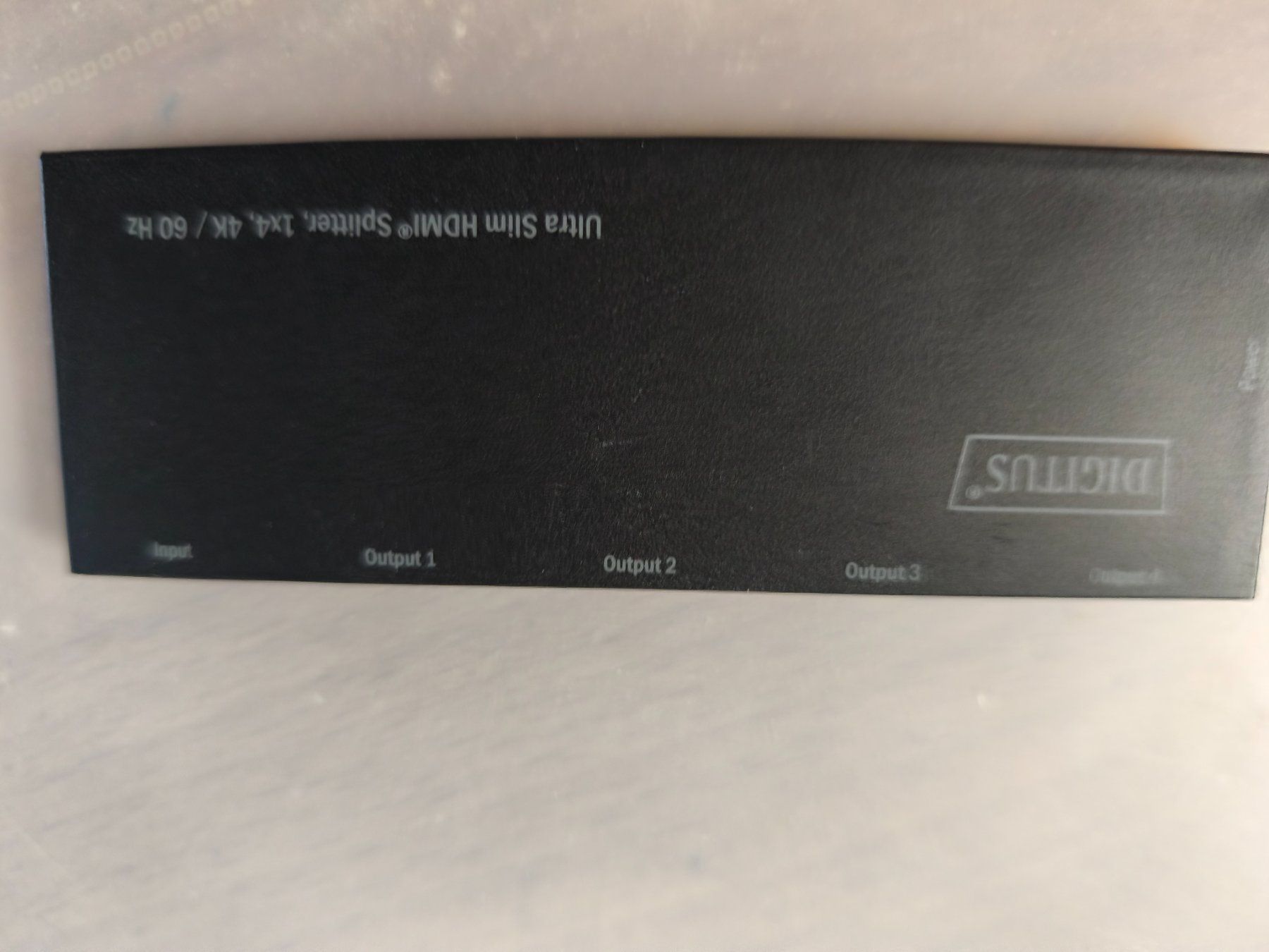 Ultra slim HDMI splitter (D'occasion) à Ecublens VD pour CHF 15 – avec ...