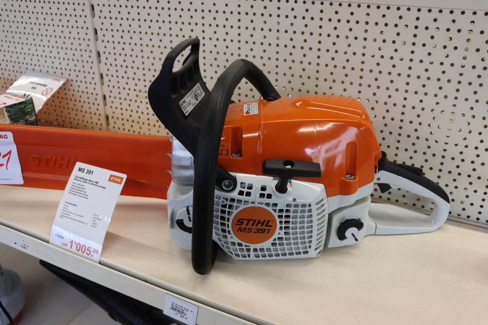 Stihl Benzin-Motorsäge (Lot 621) Standort 8590 Romanshorn (Neu (gemäss ...