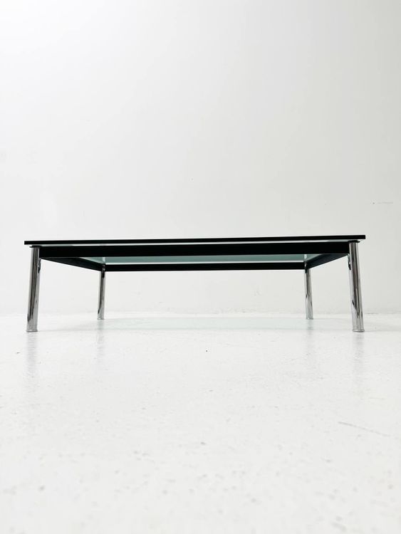 LC10 Couchtisch von Le Corbusier für Cassina - 1980er Jahre (Gebraucht) in Zürich für CHF 287 ...