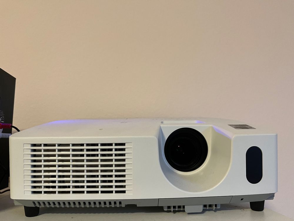Hitachi CP-X3010 Projector (Gebraucht) in Bellinzona für CHF 50 – mit ...