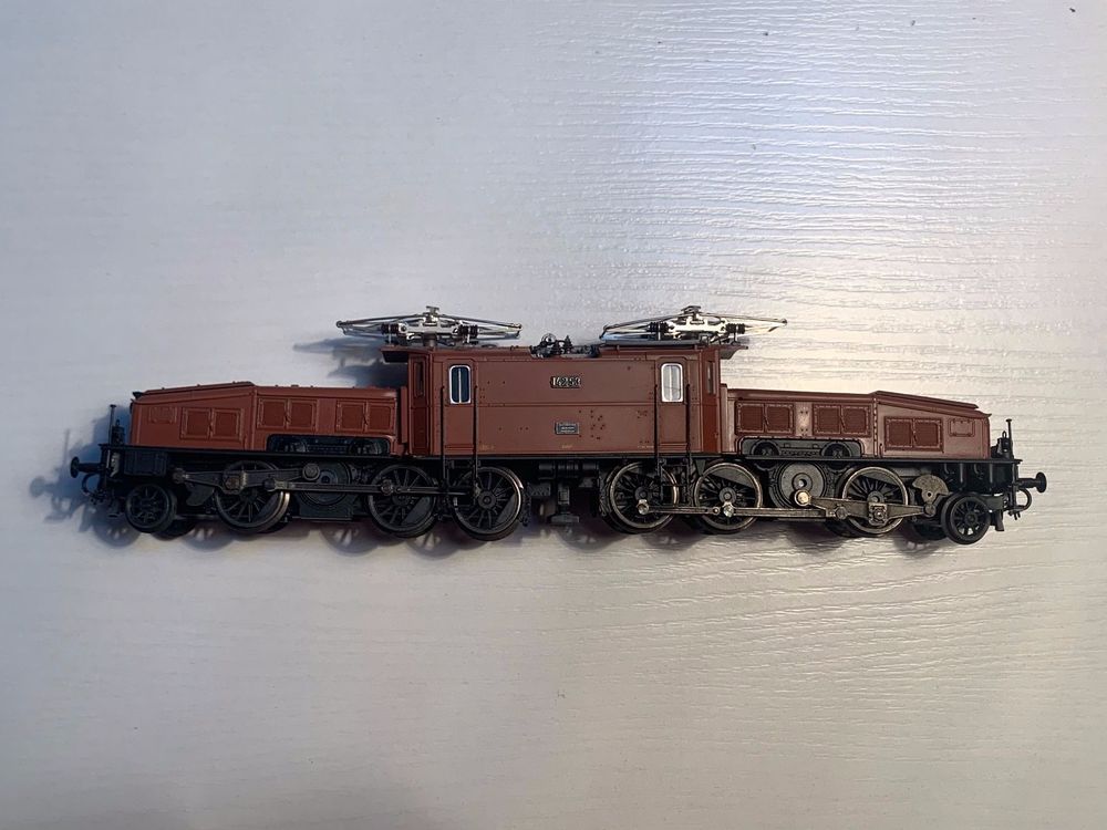 Roco 43539, SBB Ce 6/8 II Krokodil braun DC analog (Gebraucht) in Delémont für CHF 119 – mit ...