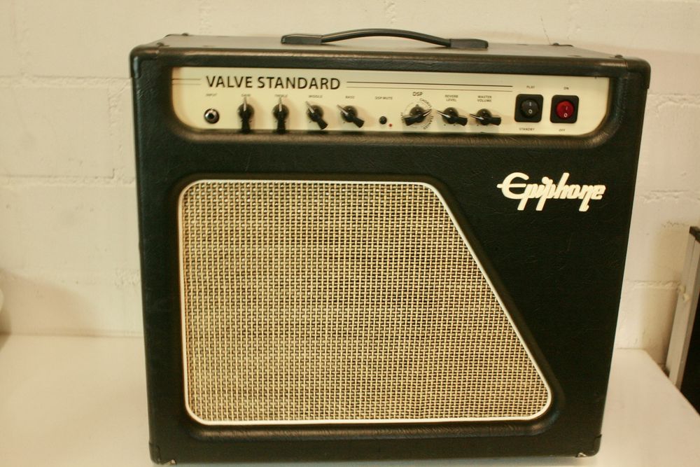 Epiphone Valve Standard 15W Röhrenverstärker inkl. Garantie (Gebraucht ...