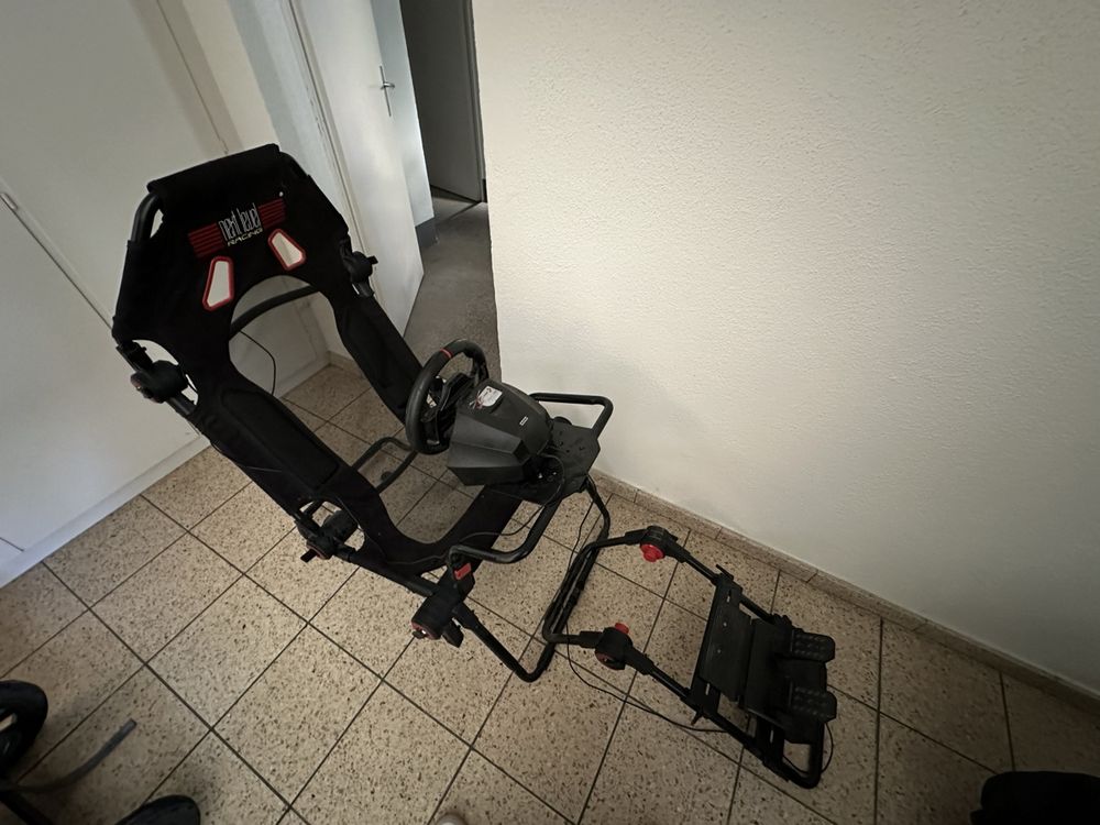 Playseat Challenge Racing-Seat für PS4 inkl. Lenkrad (Gebraucht) in ...