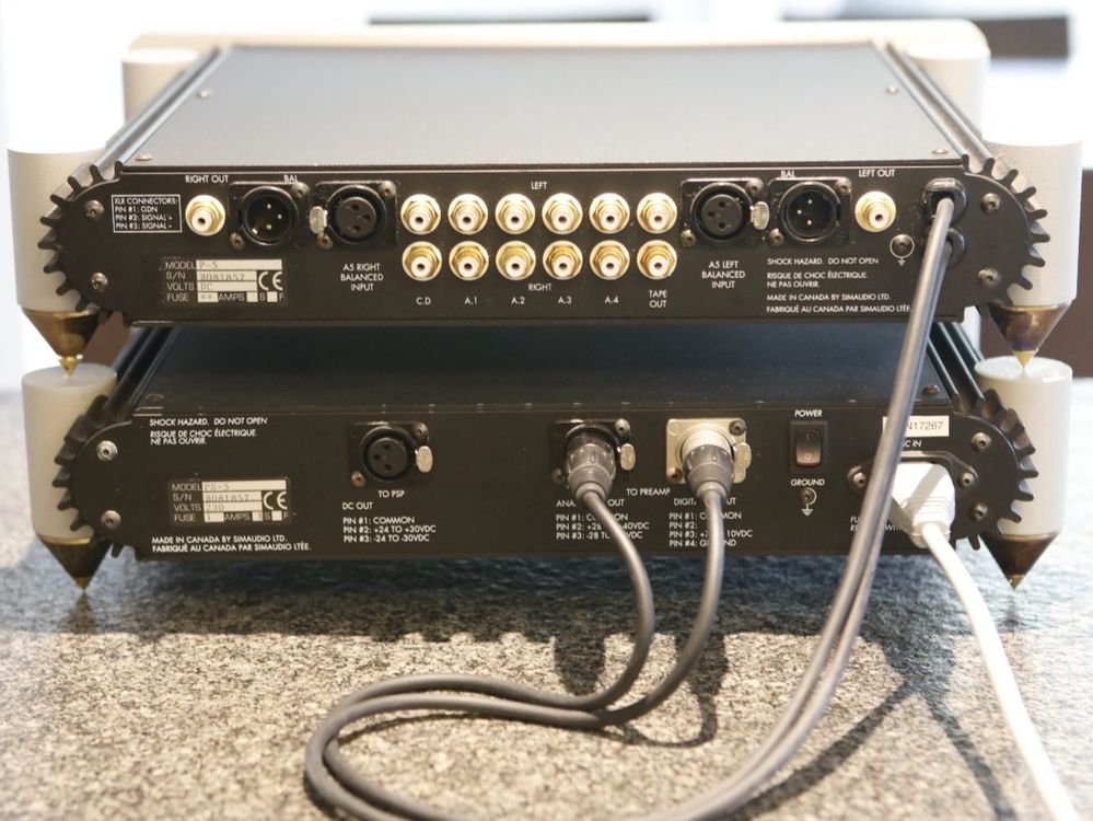 Simaudio MOON P-5 Dual-Mono Preamplifier | Kaufen auf Ricardo