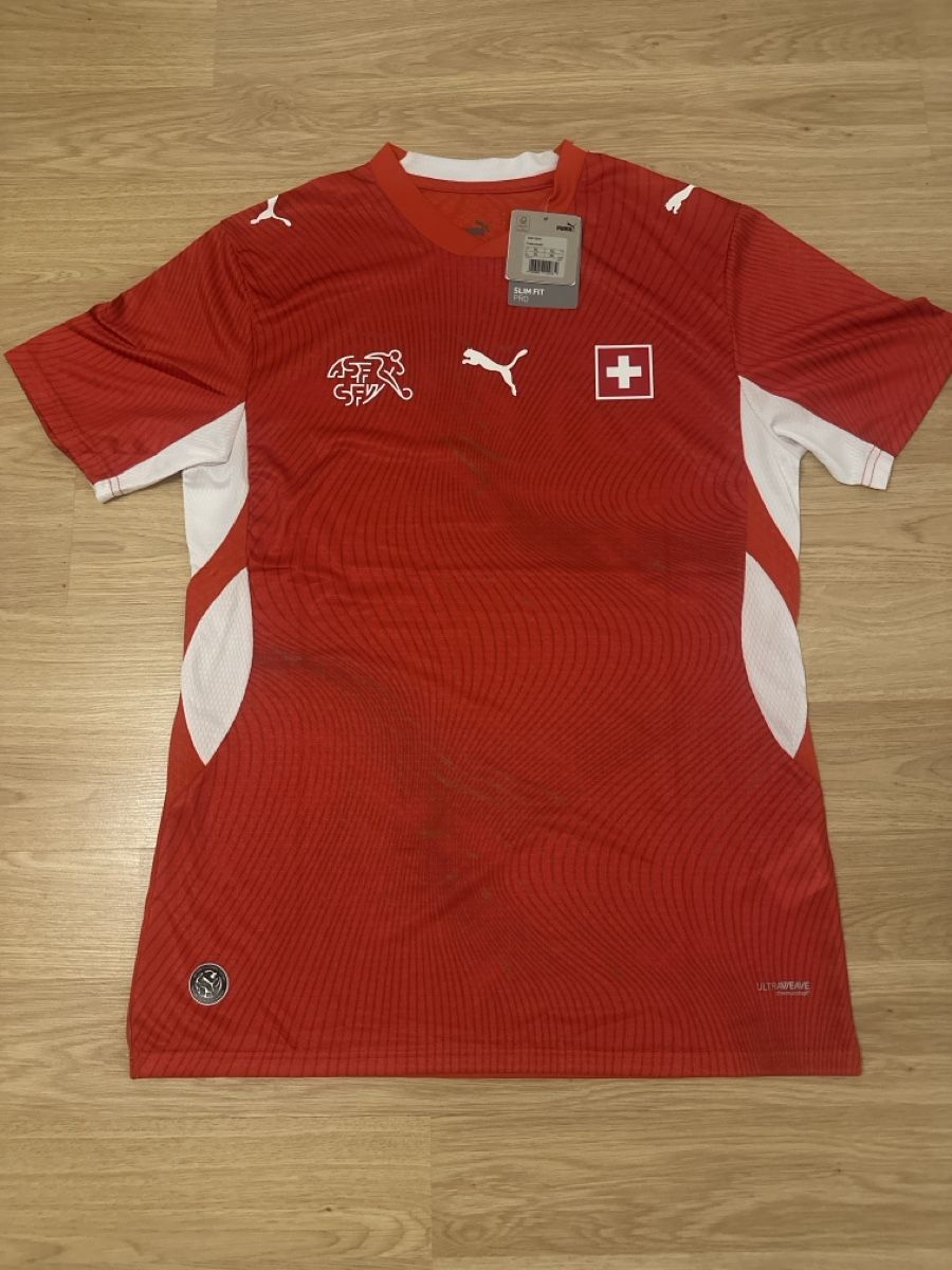Schweizer Fussball Nati Shirt WM 2026 Gr. L (Neu und originalverpackt ...
