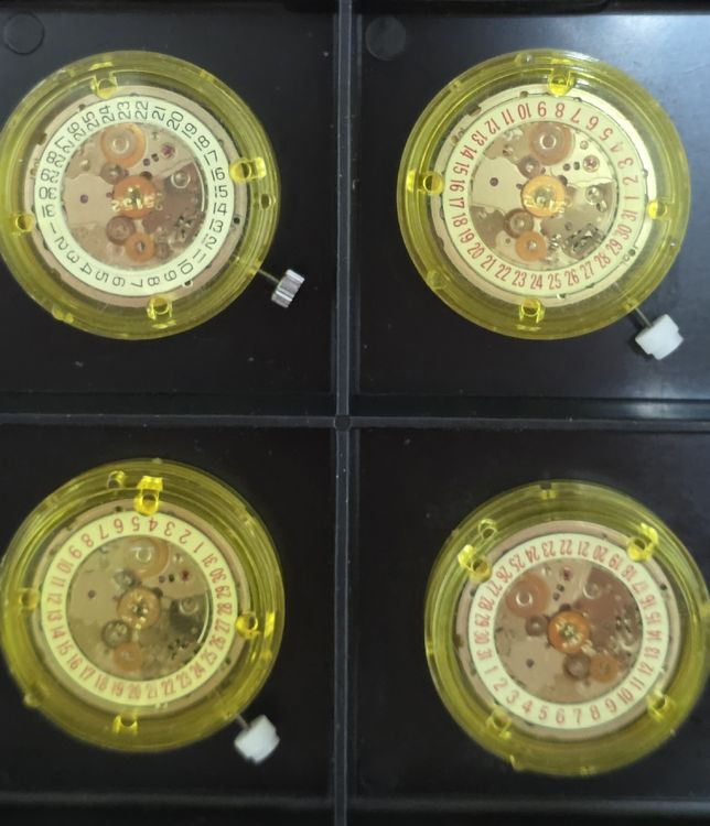 LOT 4 mouvement Yantar GMT Neuf (Neuf avec emballage d'origine) à La ...