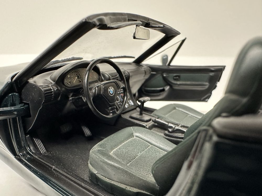 BMW Z3 1:18, dunkelgrün, inkl. OVP, UT MODELS (Gebraucht) in Zofingen ...