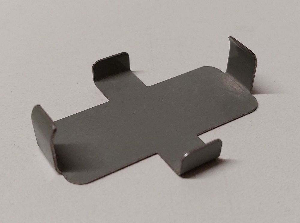 Märklin - 1 Halteklammer für Niederbordwagen mit Auto | Kaufen auf Ricardo