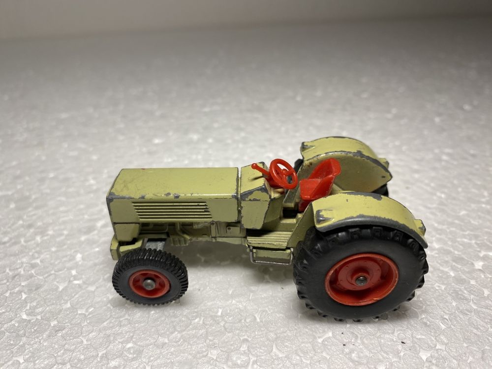 Siku Traktor V287 (Gebraucht) in Winterthur für CHF 3 – mit Lieferung auf Ricardo kaufen