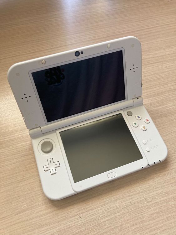 New Nintendo 3DS XL in Weiss mit Zubehör (Gebraucht) in Langenthal für ...